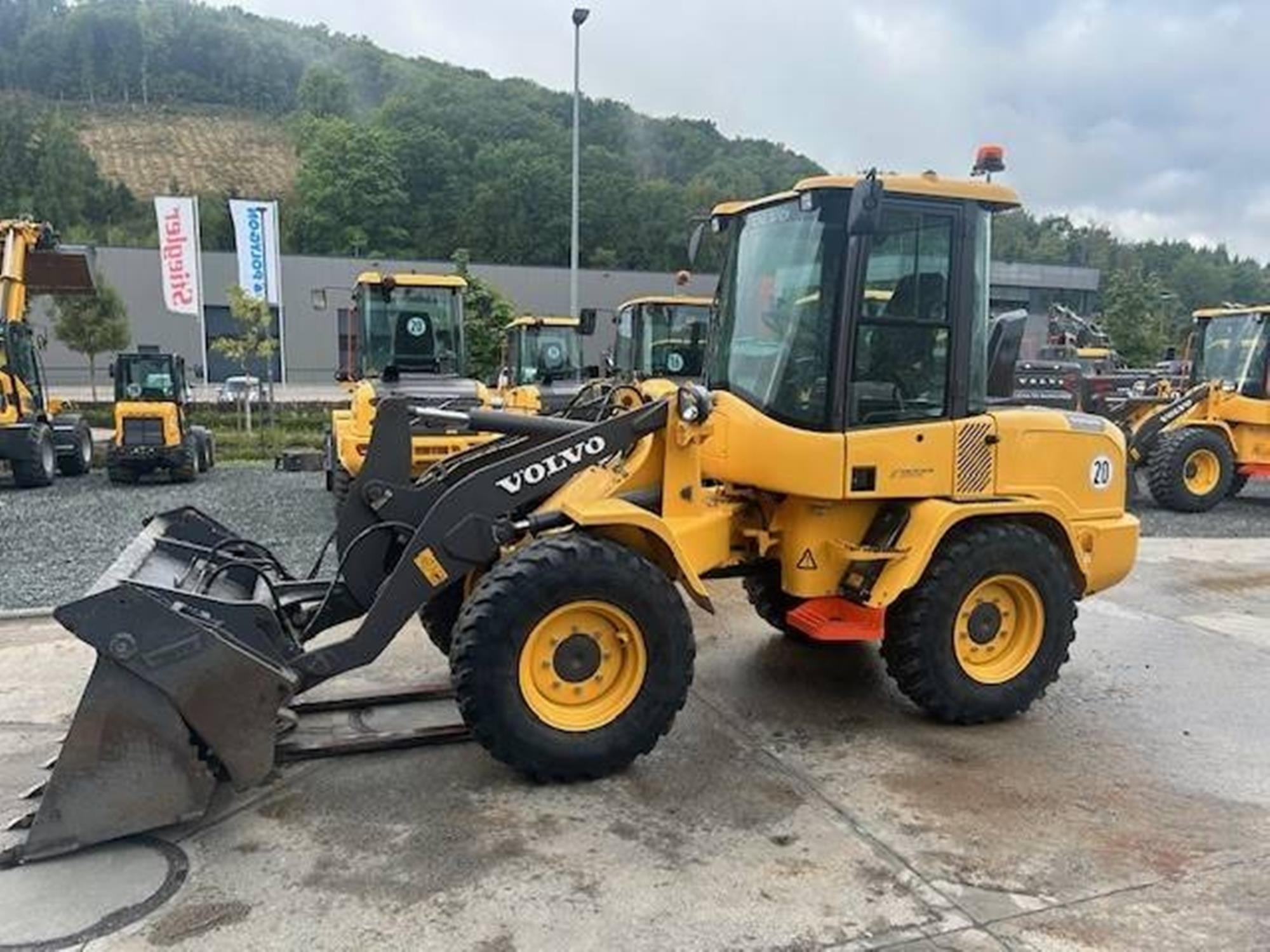 Volvo L 30